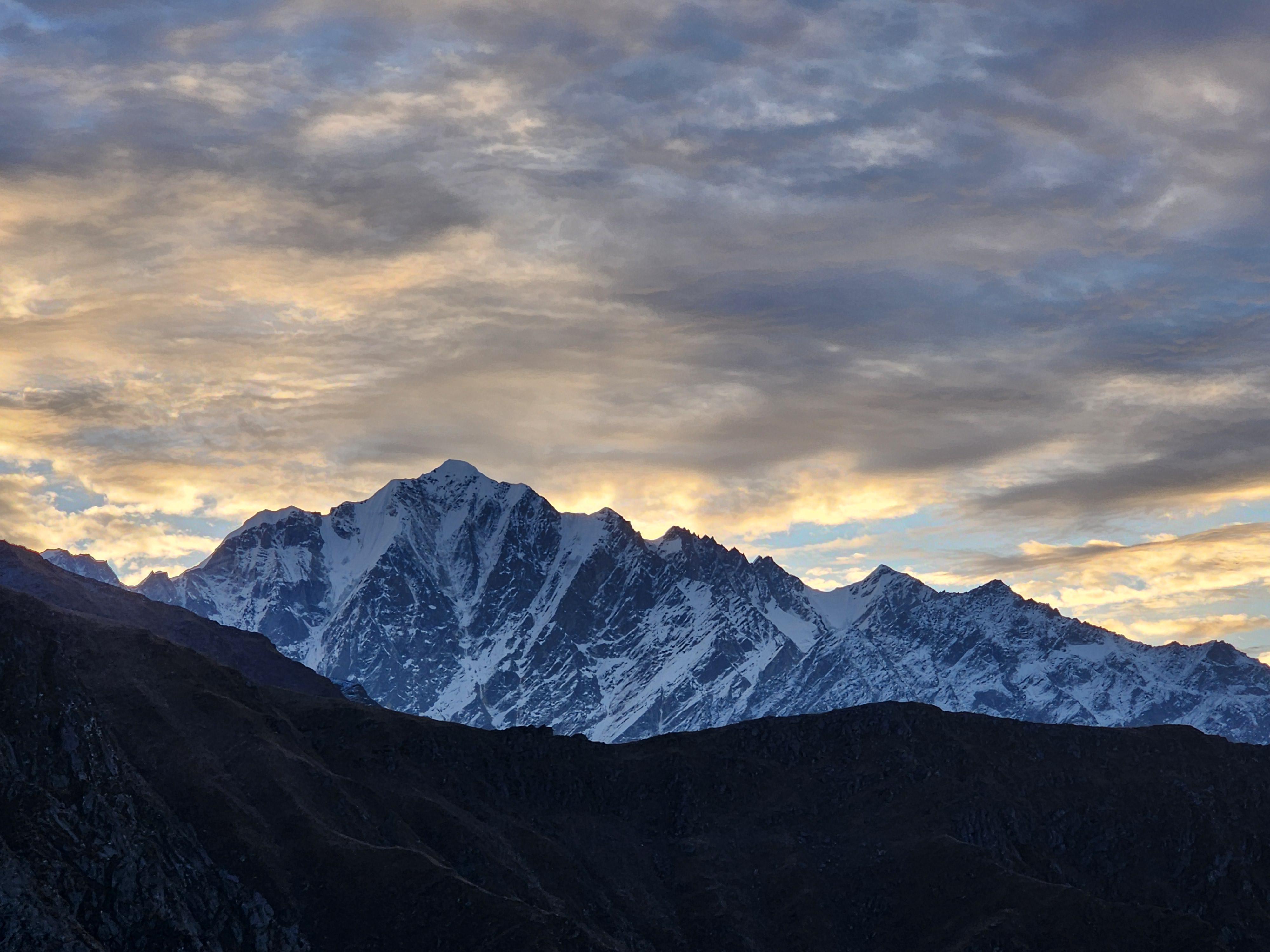 Ronti saddle backpacking